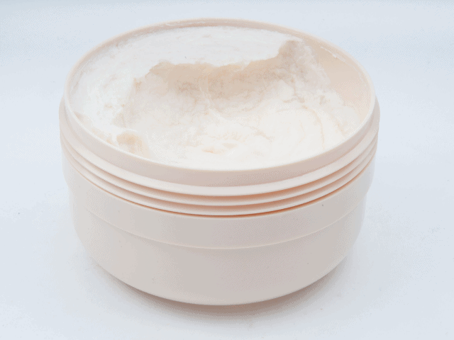 5 Best Shaving Creams For Safety Razor in 2026 (Review) - Dapperly Gents